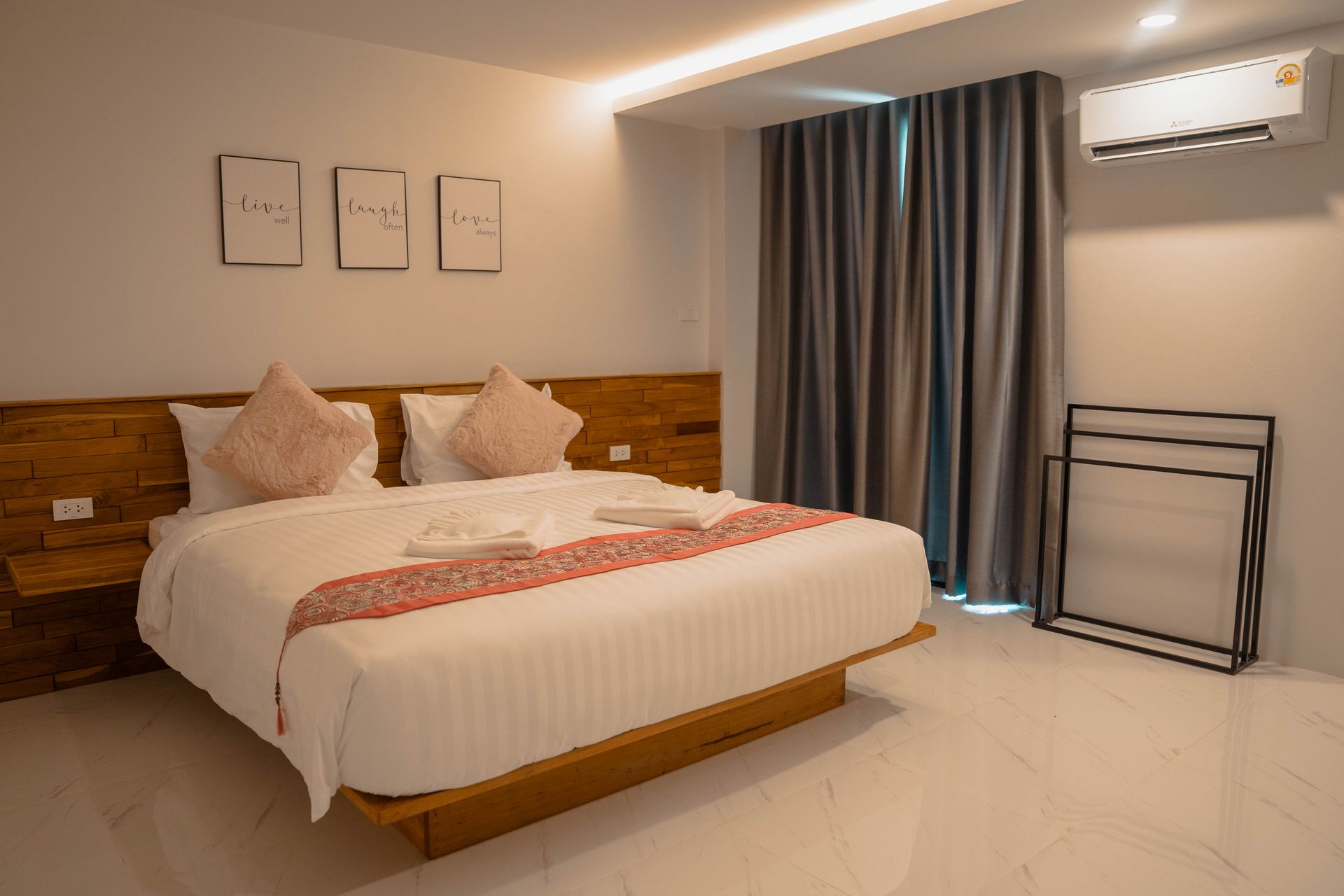 Home | Ozone Hotel